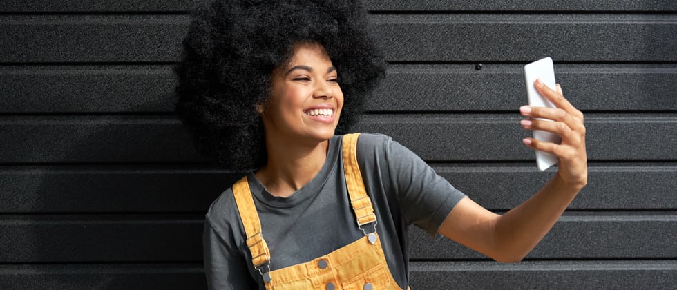 Dating profile pictures – How to pick the right ones